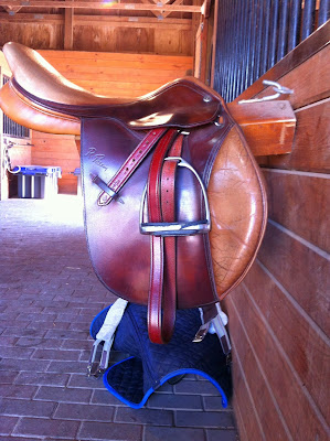 PONY'TUDE Approved: Custom Stirrup Leathers by Gary Mundy