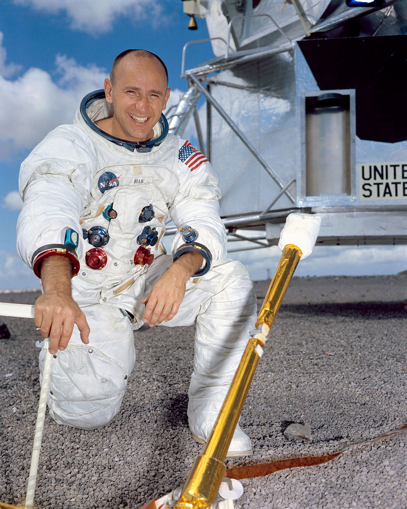 Book Junkie: Happy birthday, Alan Bean, Apollo and Skylab astronaut!