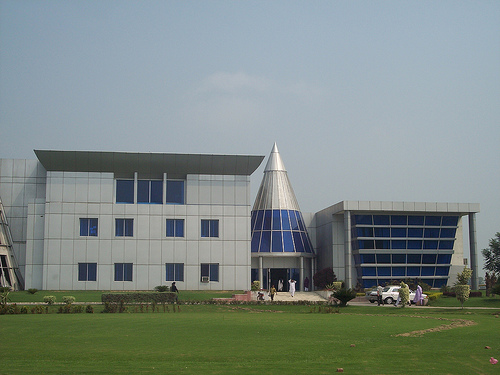 Jumbo Infomedia Blog: GIFT University’s students organize Blood ...