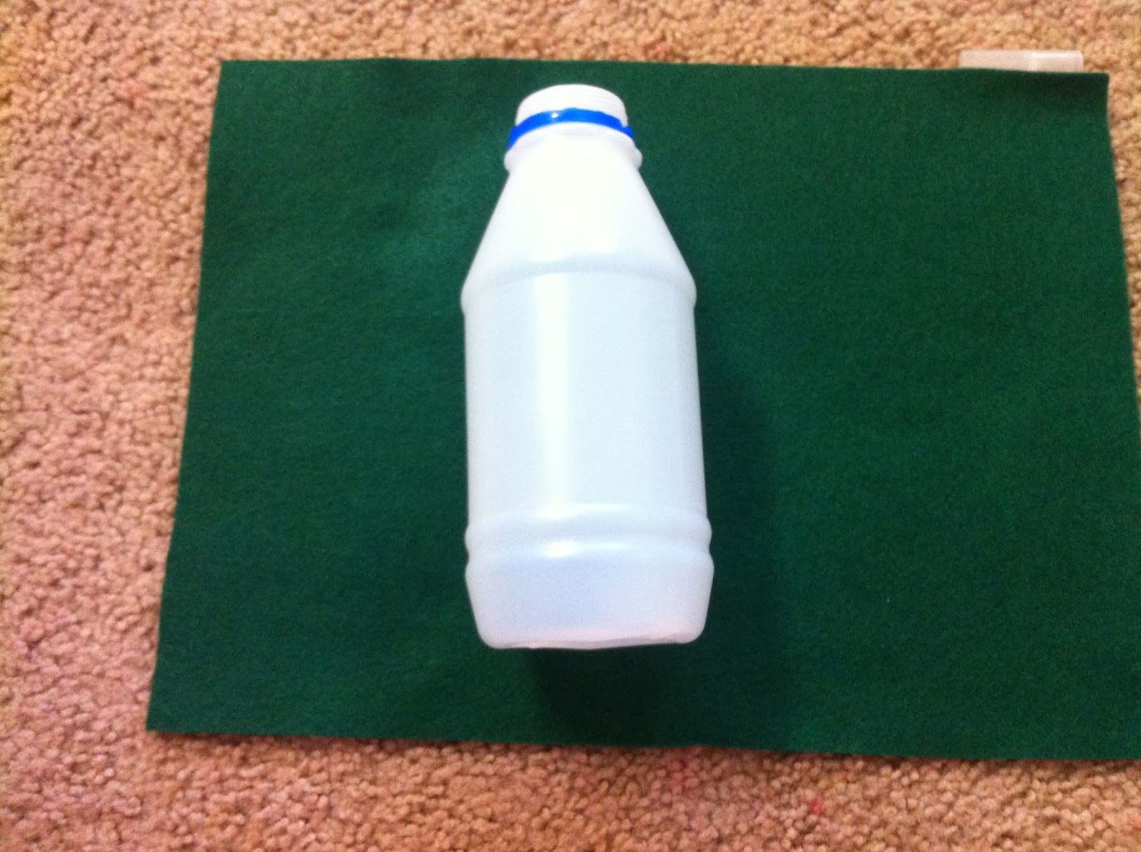 Me N My World: Butterfly with Recycle Milk jug - Tutorial