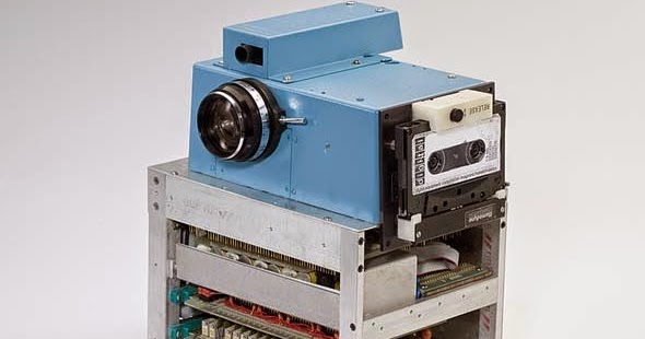 Ciberestética: La primera cámara digital por Steven Sasson