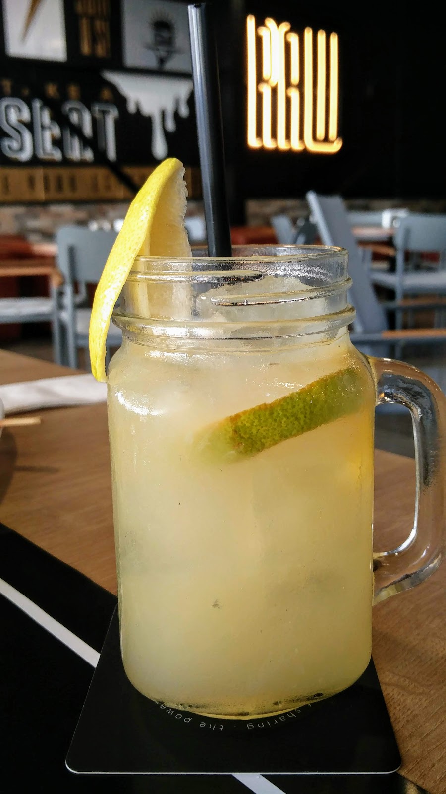 Raw Café Delivers a Fresh, Natural Culinary Experience