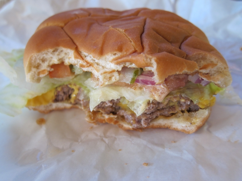 Review: Wendy's - The "W" Cheeseburger