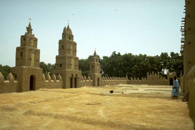 Dünya'nın Bütün Camileri: Pictures of Great Mosque-2, Niono, Mali