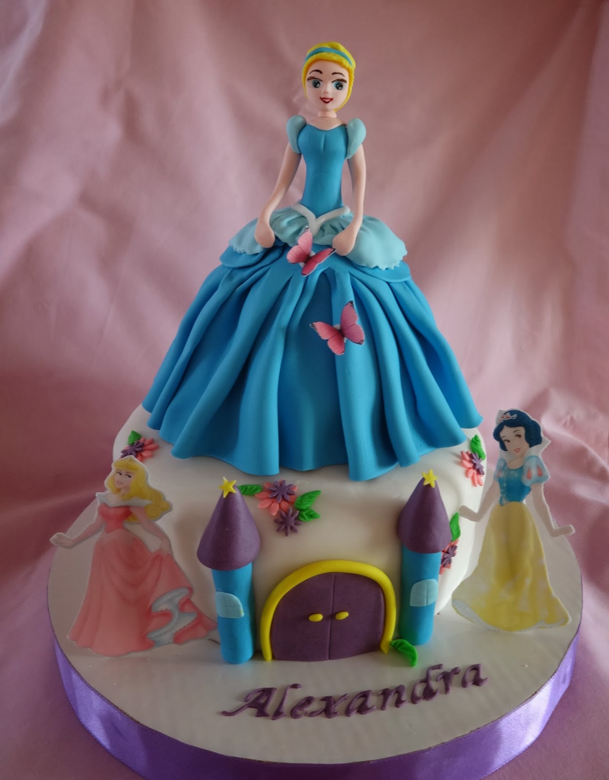 Torturi pentru copii in Constanta: Tort 3 printese Disney la castel