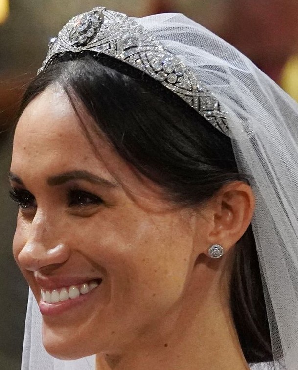 Tiara Mania: Queen Mary of the United Kingdom's Diamond Bandeau Tiara