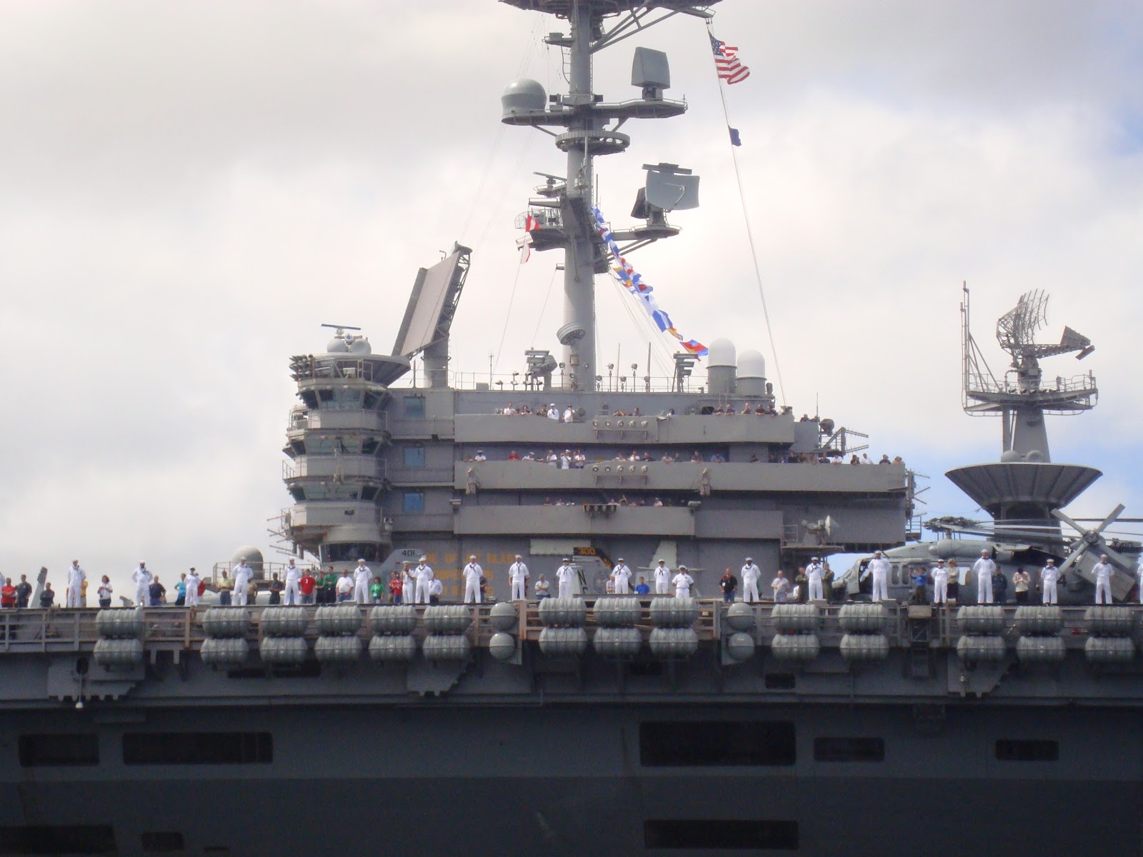 Aloha On My Mind: Aloha to Queen Emma, Hawaiian Flowers, and the USS ...