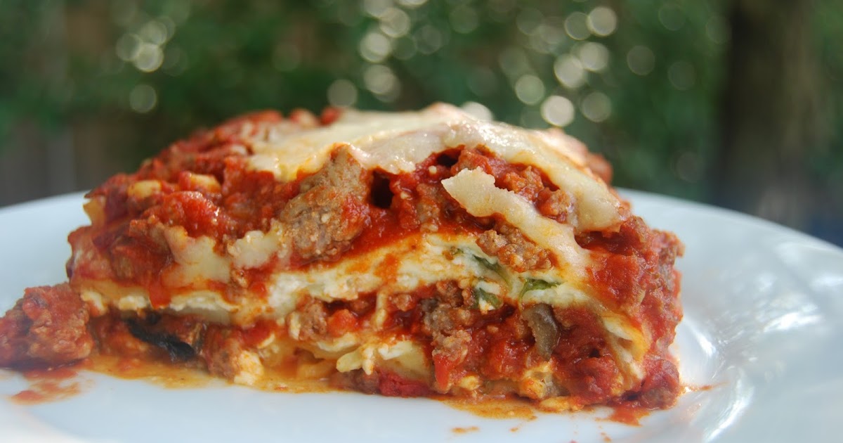 Momfessionals: My Mom's Lasagna