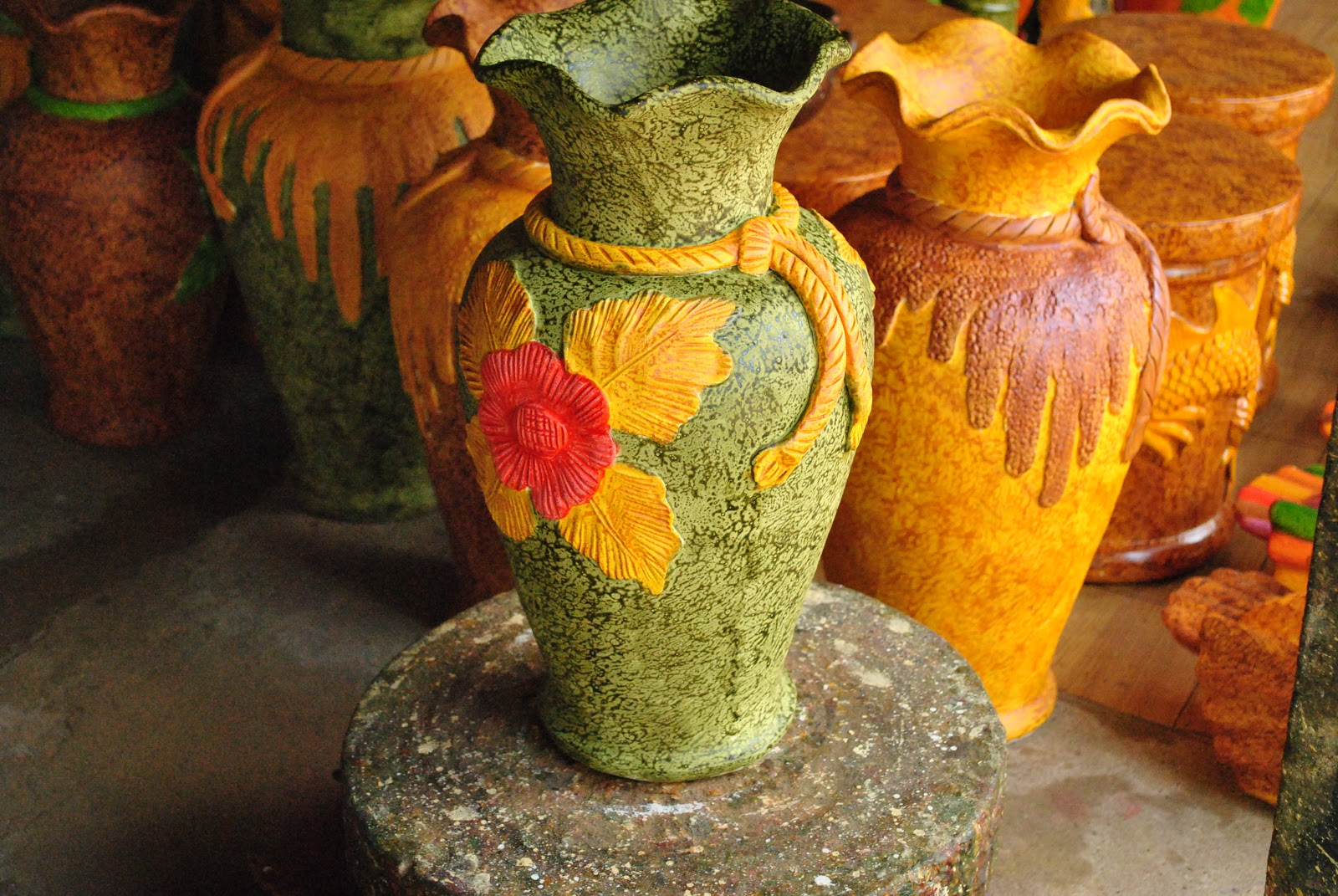 Gerabah: Mengecat gerabah