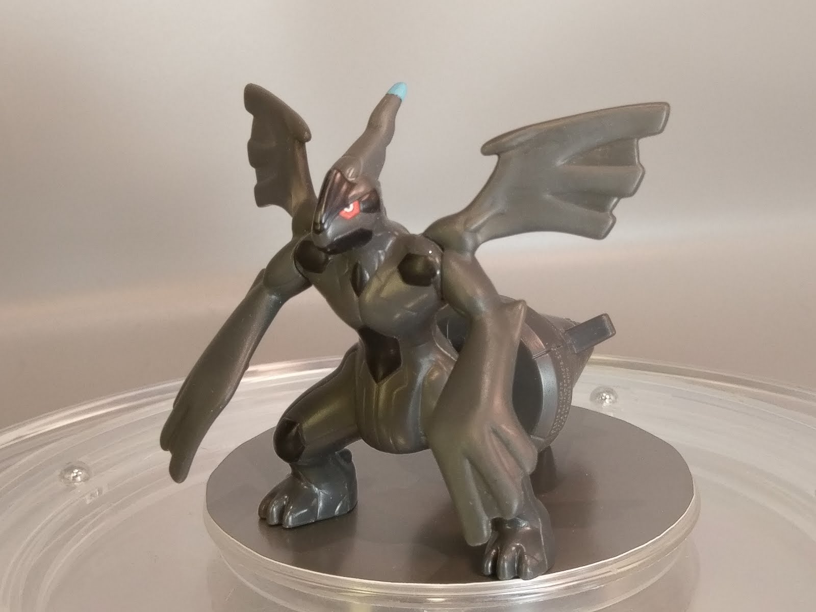2018 McDonald's Pokemon Toy Zekrom Poseable Action Figure - Legendary ~ $ 3
