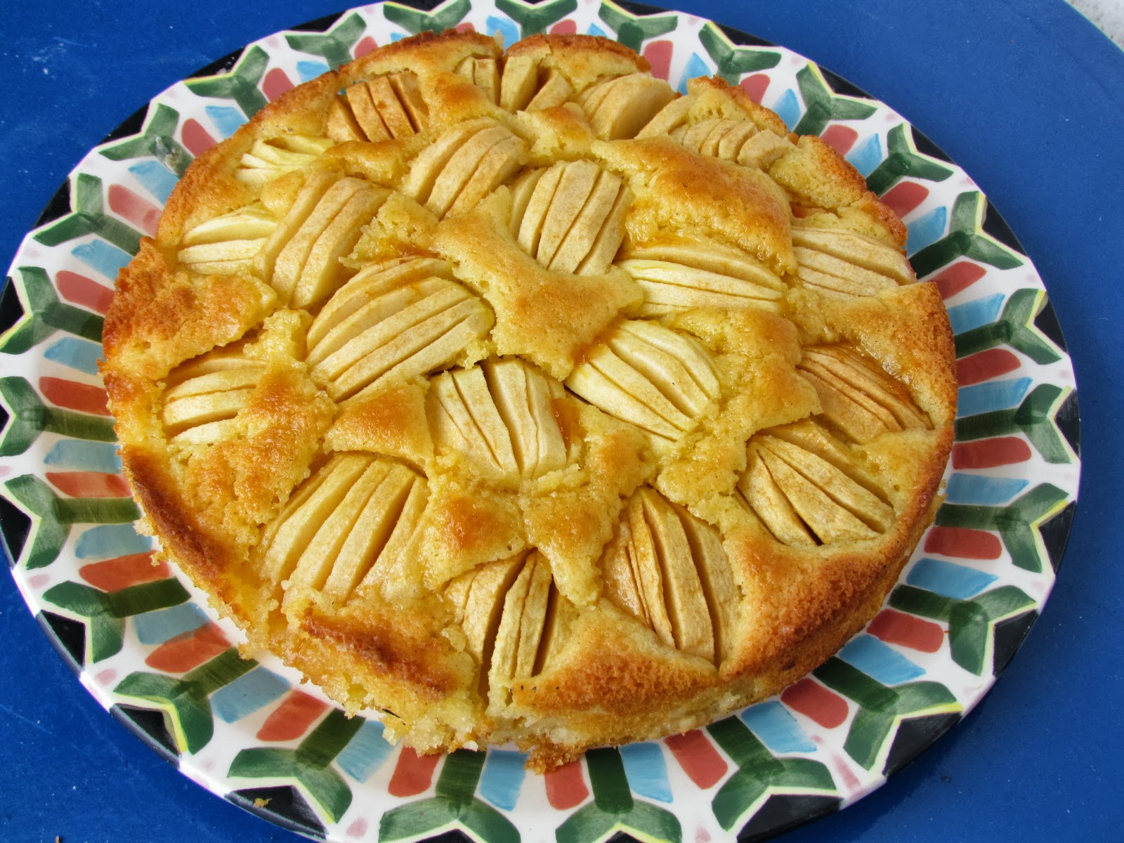 Mumandsons: APPLE SPONGE CAKE