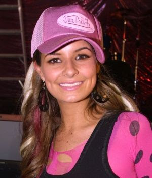 ESTO PASO: 1983: NACIÓ Paty Sirvent, cantante mexicana de Jeans.