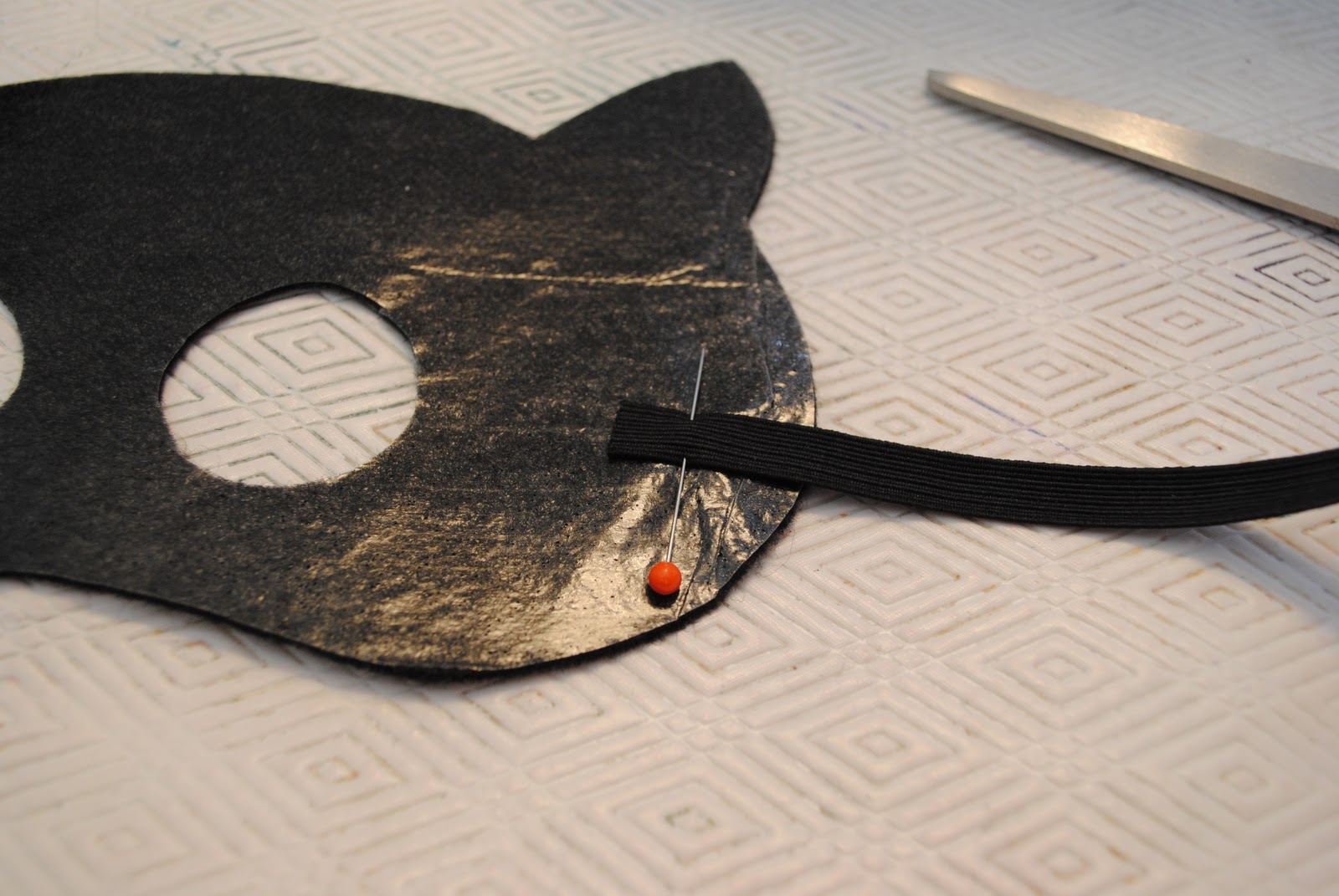 Thou Shall Not Whine: Meeeeee-Owwww! Animal Mask Tutorial (cat)