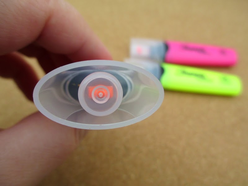 Hooked on Pens: Sharpie Clear View Highlighters Review