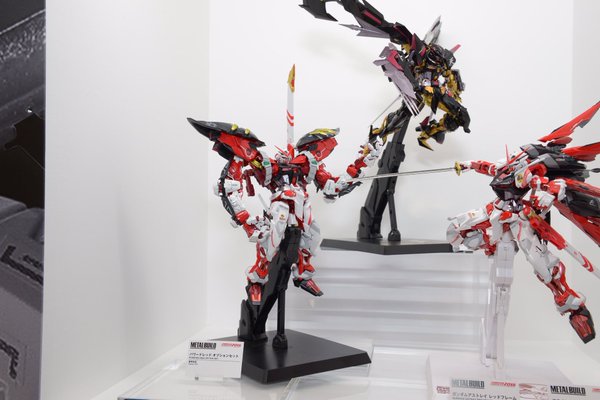 GUNDAM GUY: Metal Build Gundam Astray Red Frame "Powered Red Option Set ...
