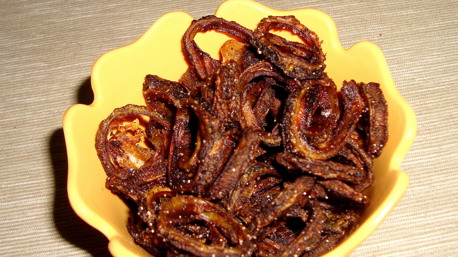 Lathika's Cooking: Kakarakai Fry /Bitter gourd Fry