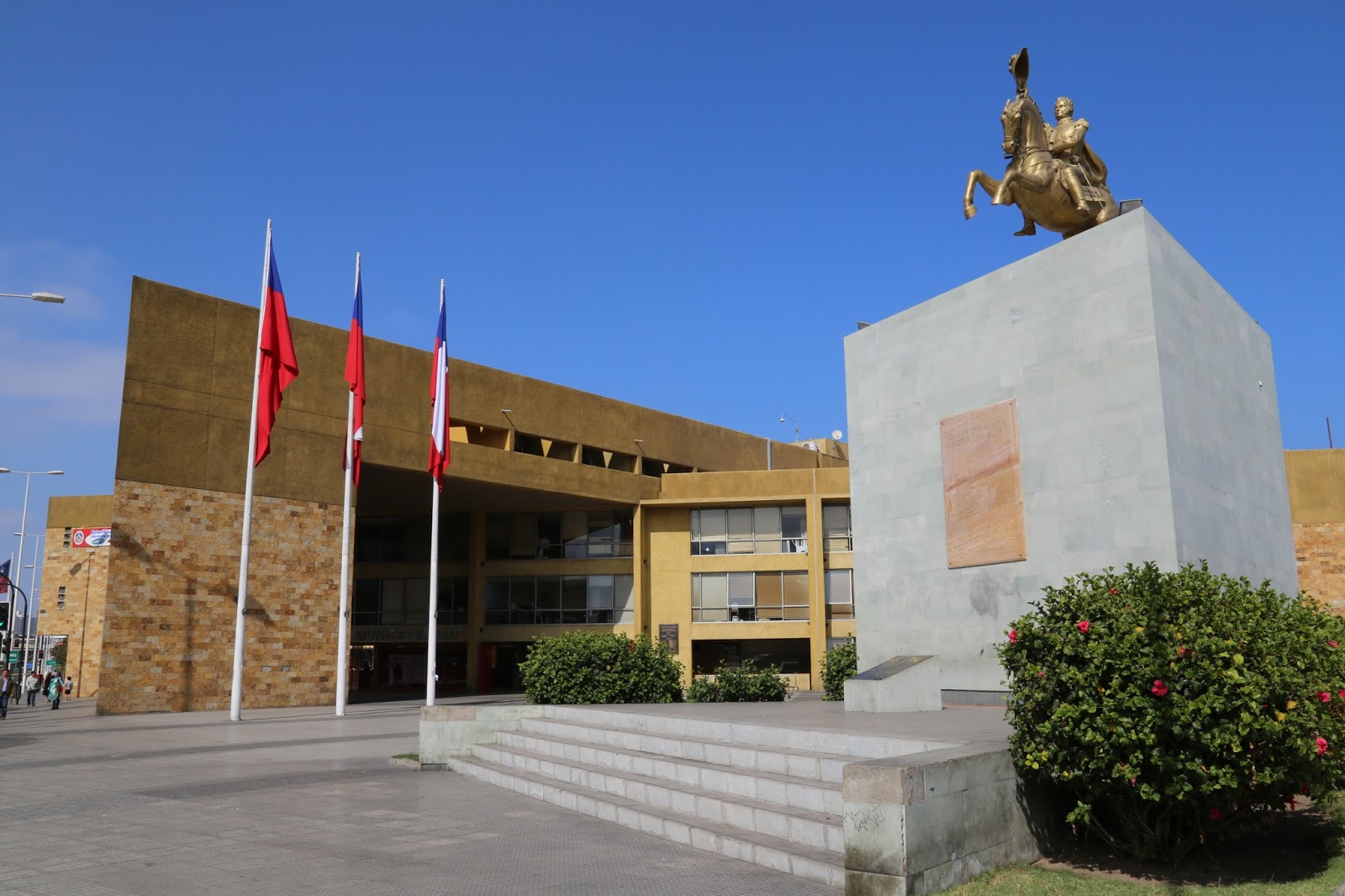 ¿CUÁLES SON LAS NORMAS QUE EMITEN LAS MUNICIPALIDADES EN EL PERÚ?