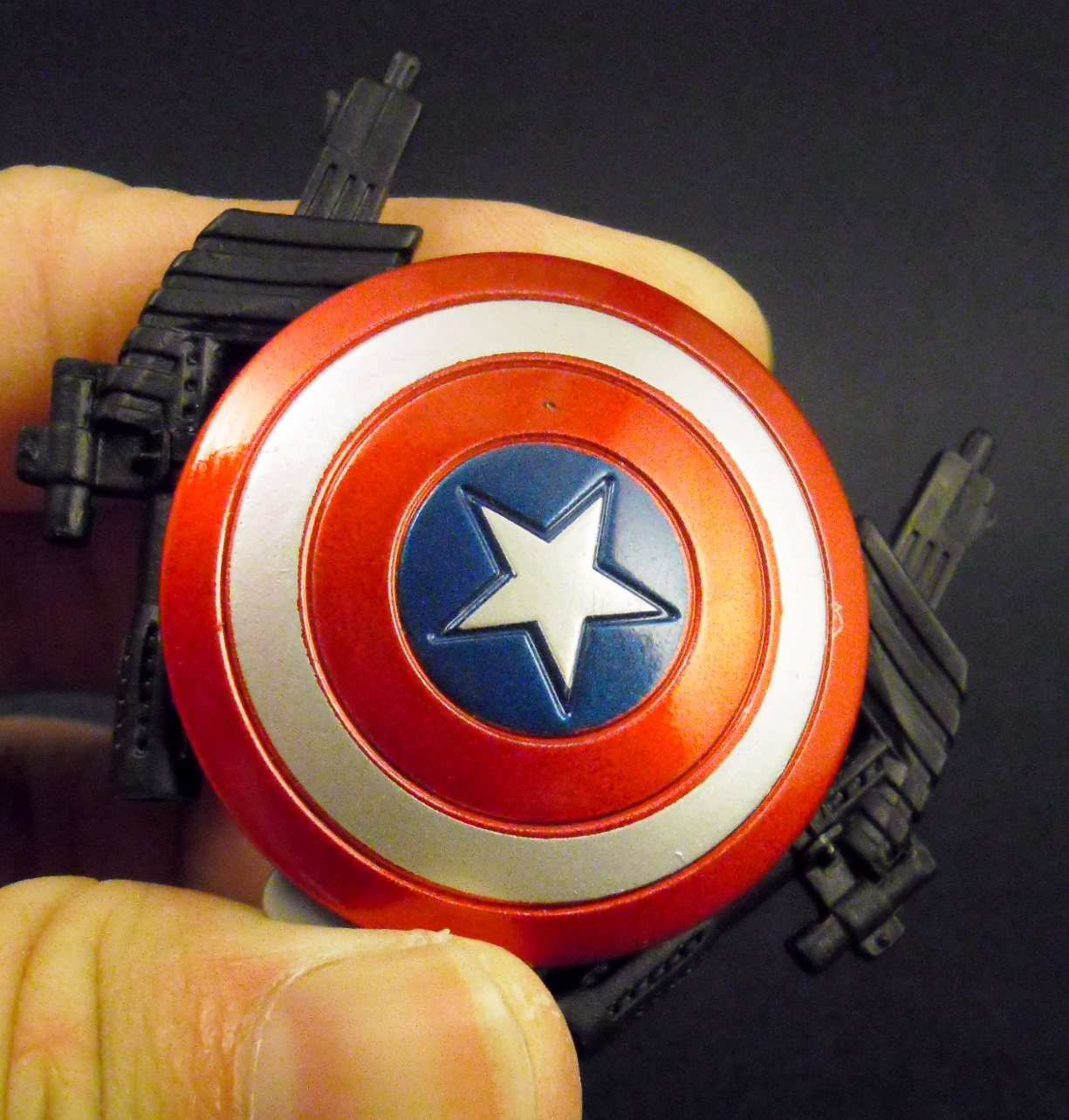 Chase Variant: The Avengers 3.75" Super Shield (Ultimates) Captain America