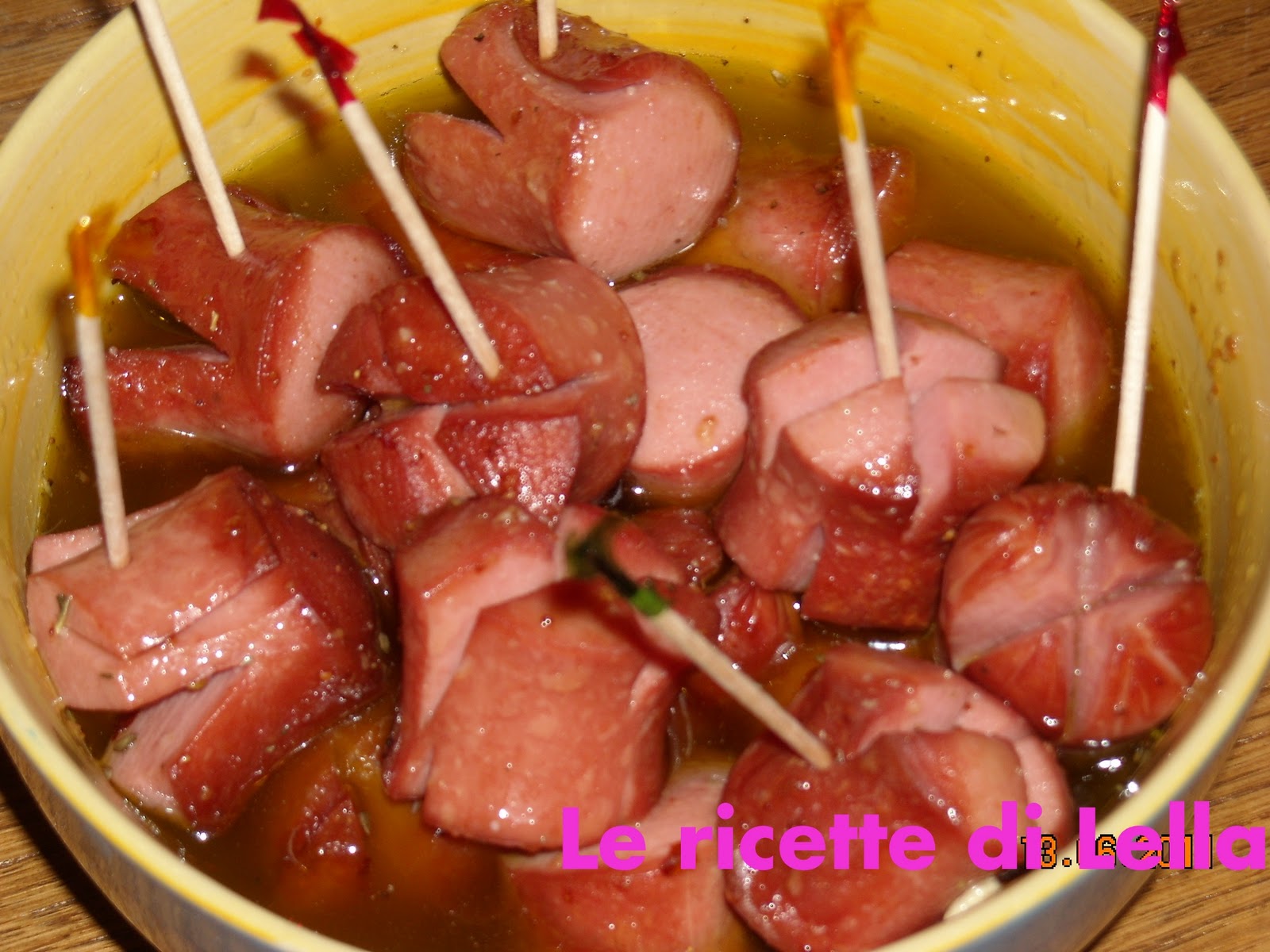 WURSTEL CON SUGHETTO DI LIMONE E AROMI da su Akkiapparicette