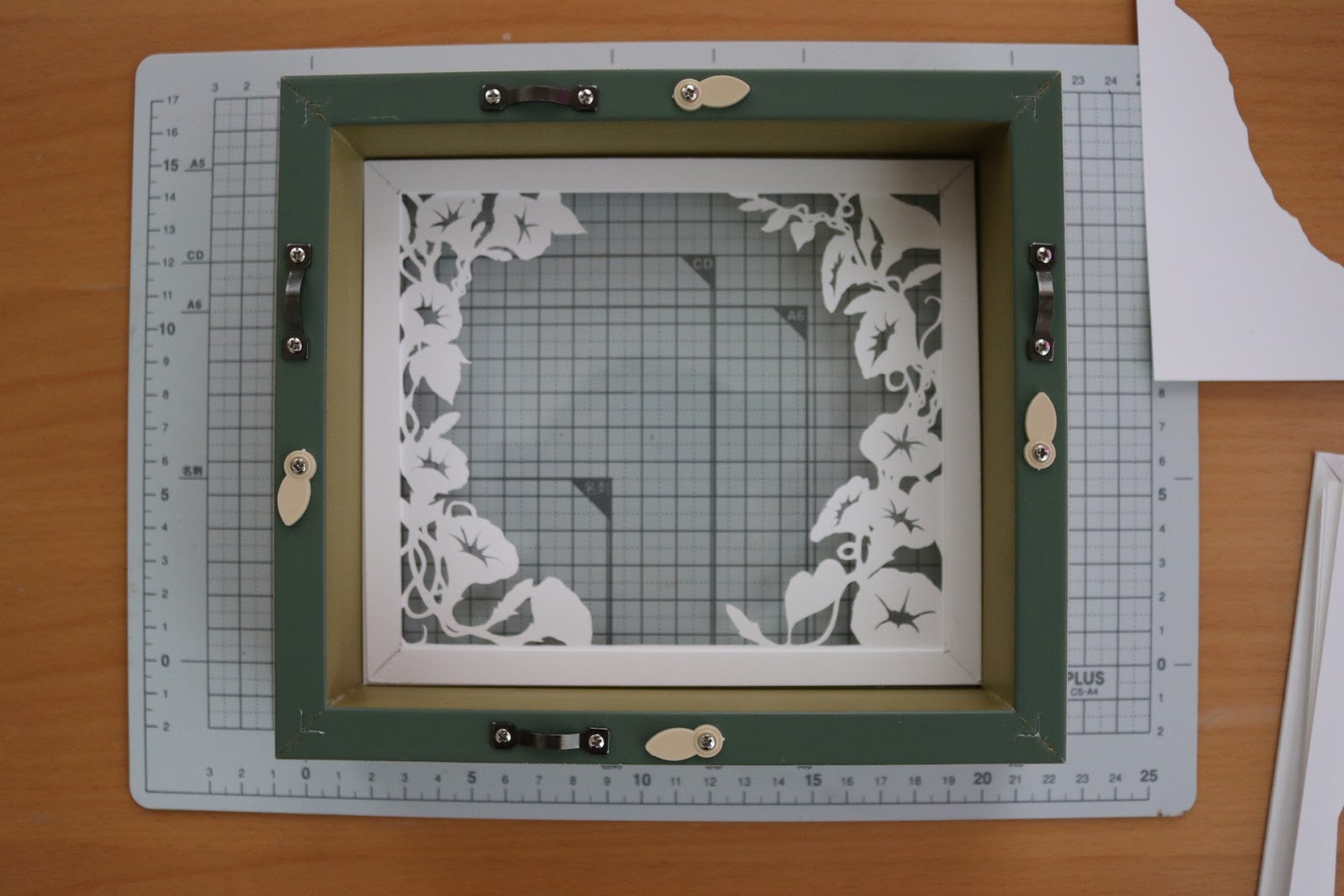 simple mind: Artwork:How to make Shadow box
