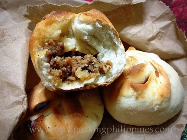 Backpacking Philippines: Bicol Food Trip? Toasted Siopao from Naga's 3N ...