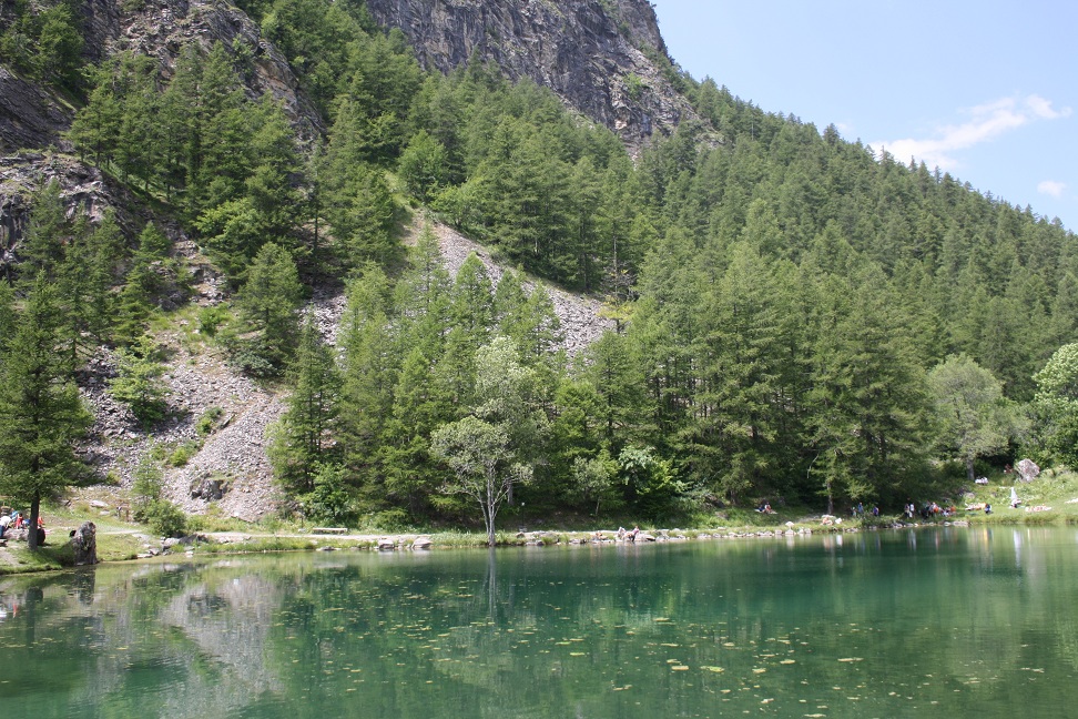Bella Italia: LAGO DI LAUX - malutkie jeziorko w gorach - a little lake ...