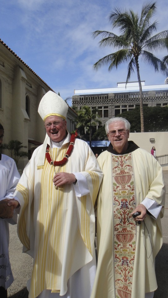 Pacificaps: FATHER GORDON WELCOMES CARDINAL DOLAN
