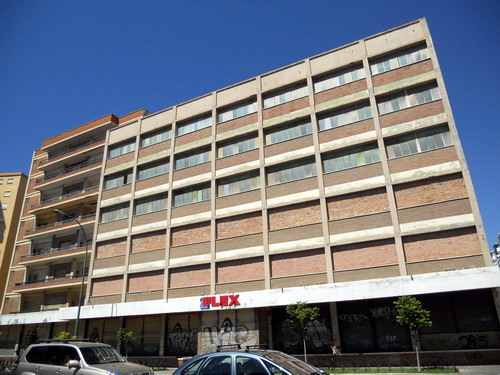 Serie C: decadencias (11): edificio Flex de Málaga