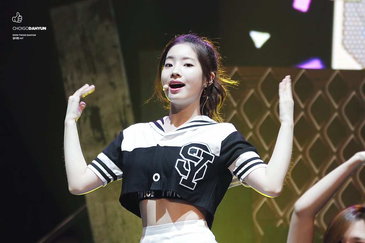 Joe's Twice Photo Blog: Aug,18 JYP Trainee showcase 2016(TWICE ...