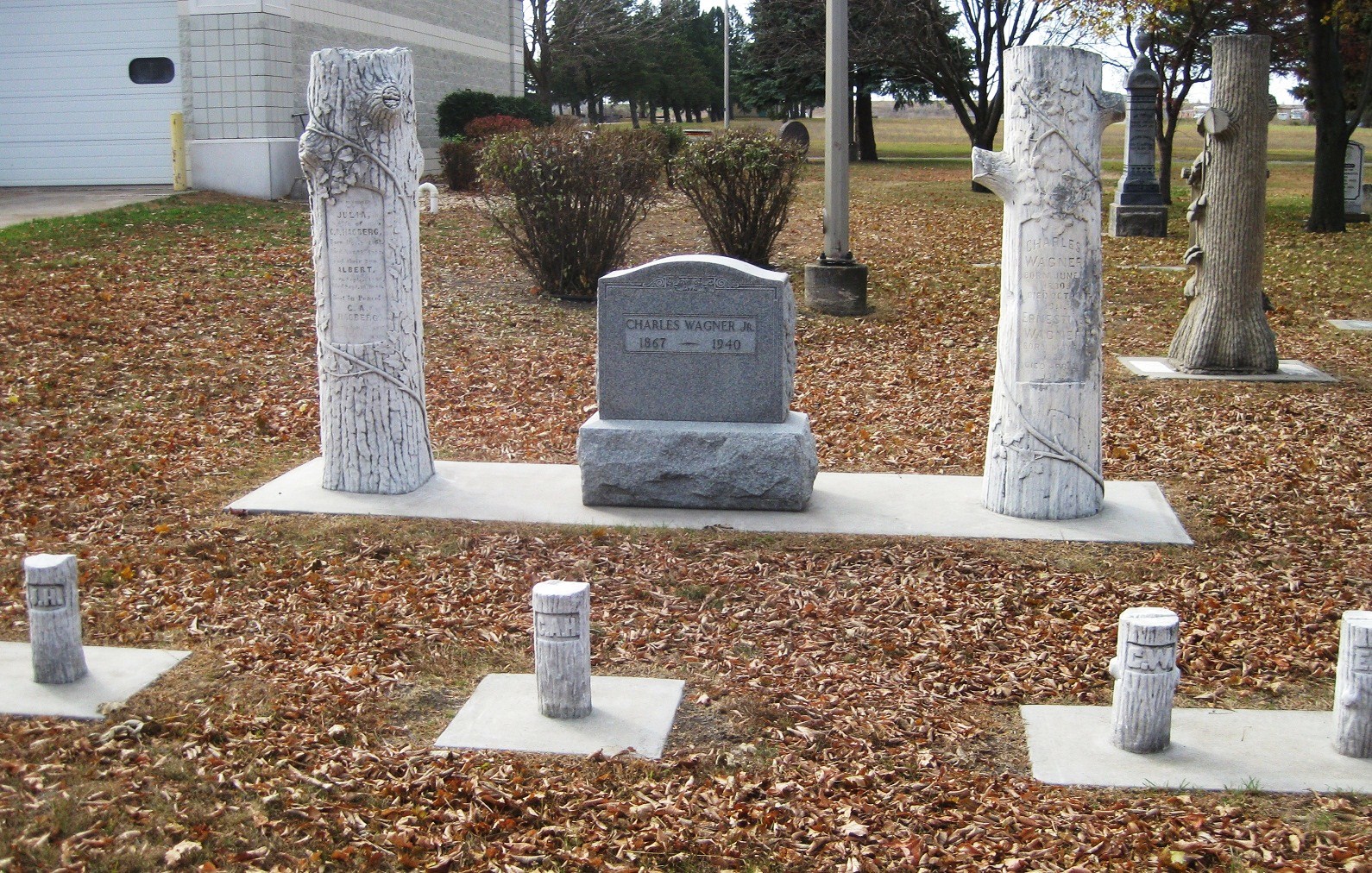 Detritus of Empire: Tree Shaped Tombstones-Hitting the Jackpot, part 1