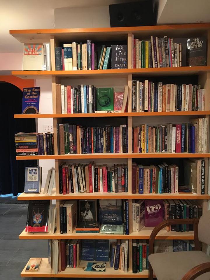 EV Grieve: Aeon Bookstore now open on East Broadway