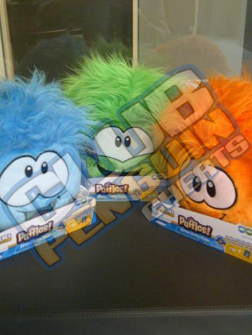 Club Penguin Cheats and Guide: Club Penguin Jumbo Plush Puffles Toys ...