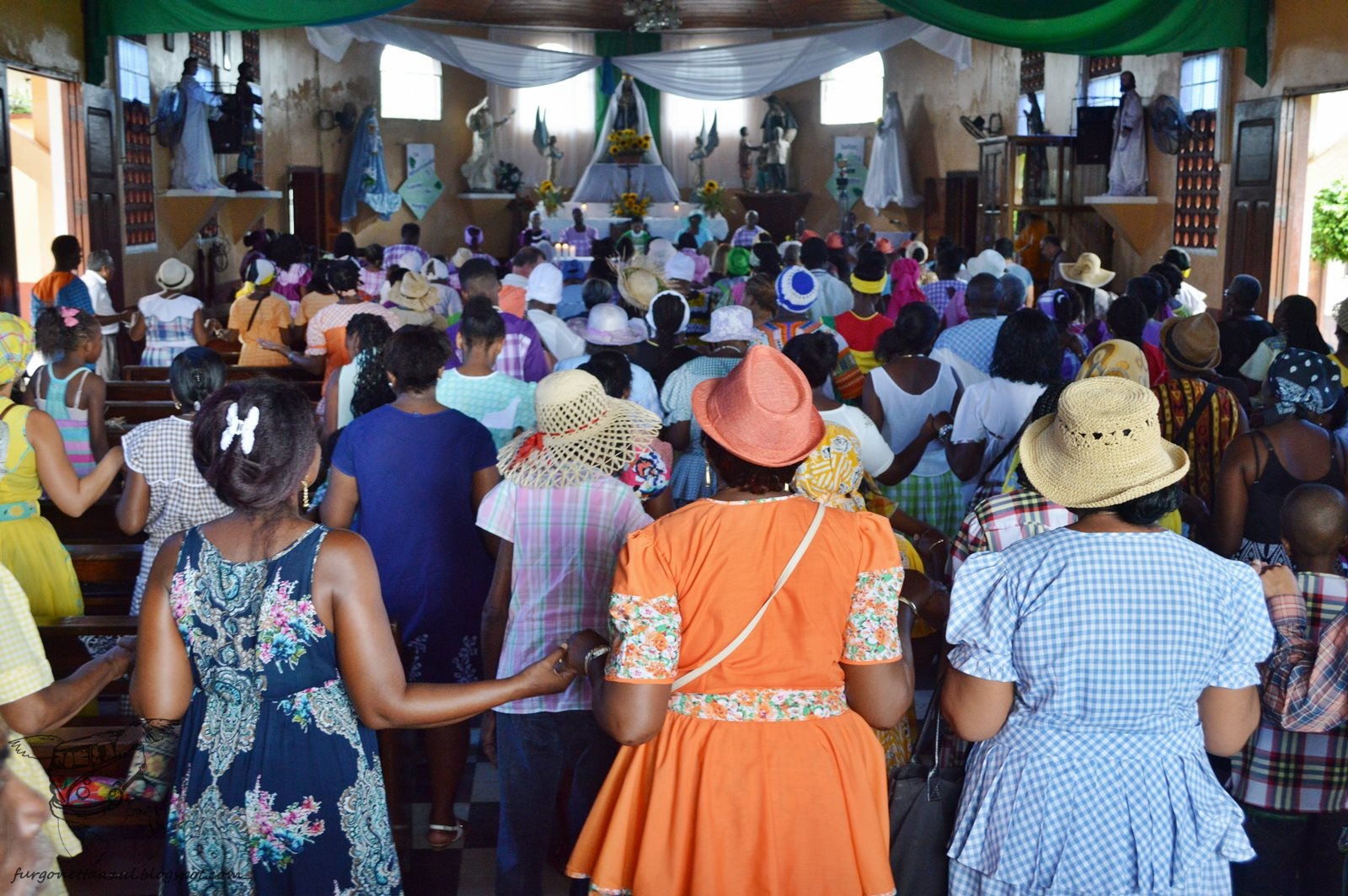 FURGONETA AZUL: LIVINGSTON- ¡DÍA NACIONAL DEL GARÍFUNA!