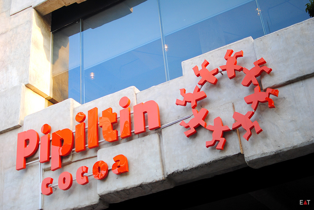 Pipiltin Cocoa: Chocolate from Scratch! - eatandtreats - Indonesian ...