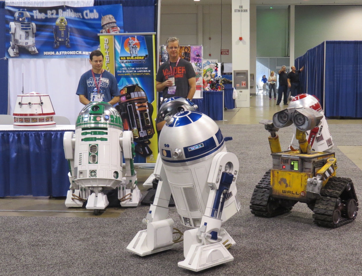 Adventures with WALL-E: Wonder Con Anaheim