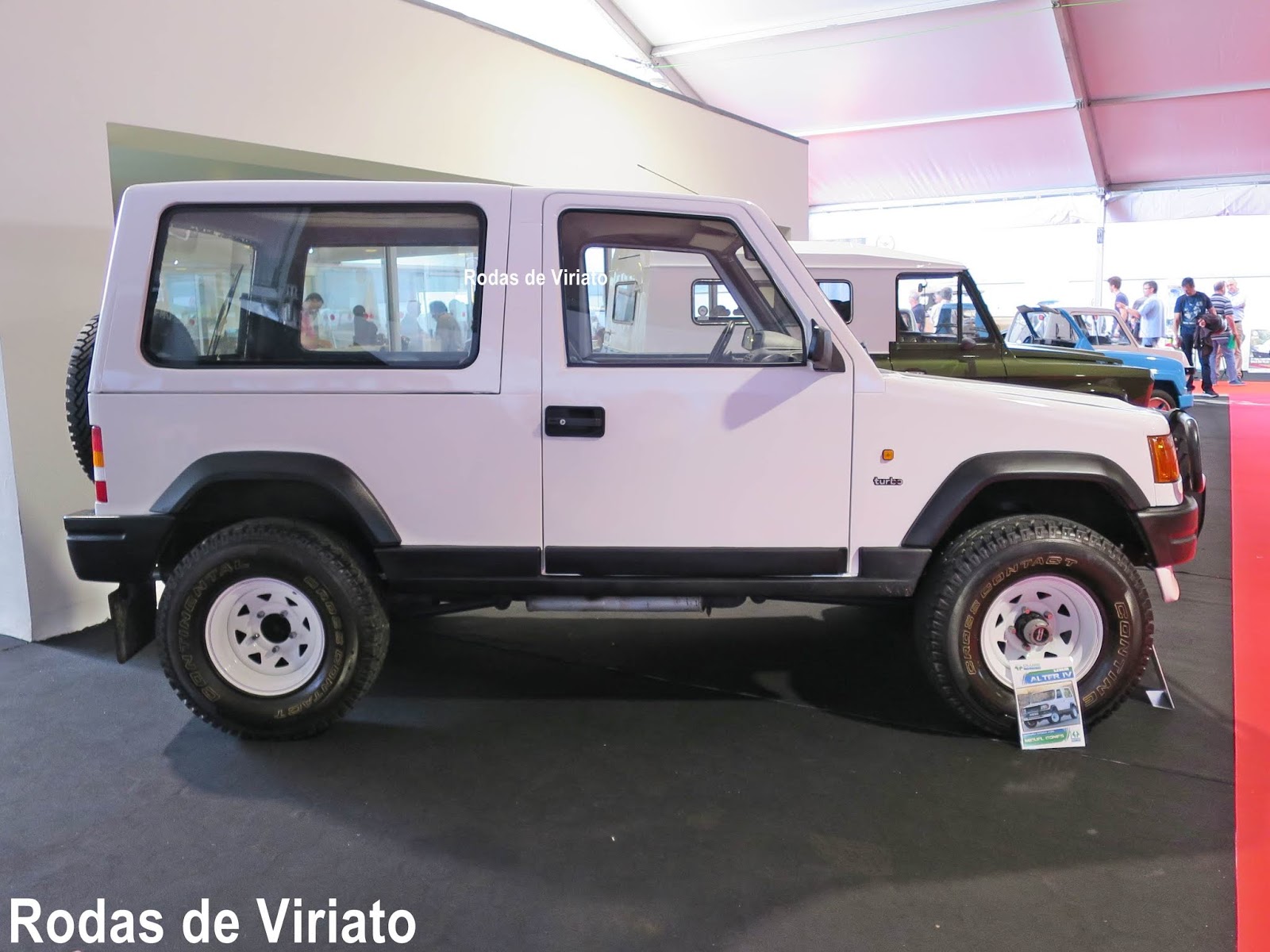 Jipe UMM A4 na 26.ª Automobilia de Aveiro / 2018 (1/2)