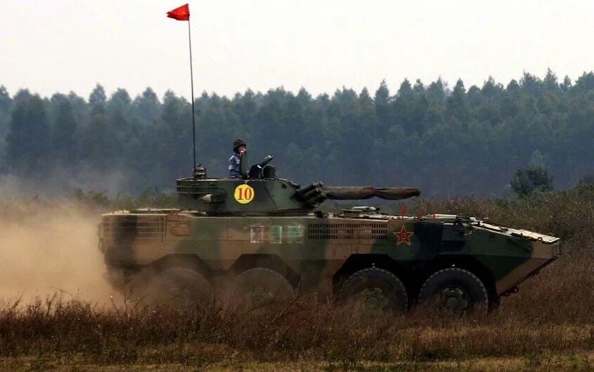 China Defense Blog: Photo of the day: PLAN Marine's wheeled PLL09 122mm ...