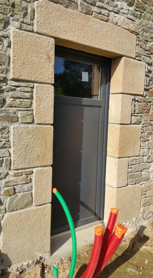 TAILLEUR DE PIERRE ouverture en pierre fenêtre porte en pierre ...