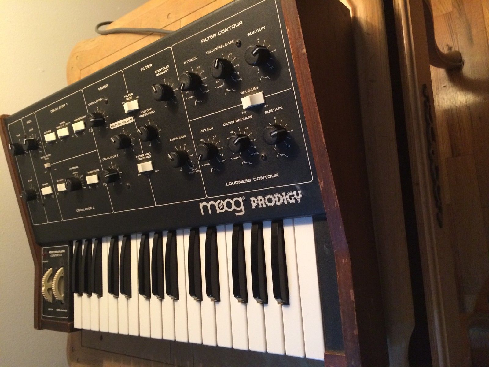 MATRIXSYNTH: Moog Prodigy Synthesizer