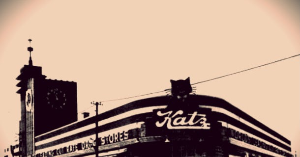 Katz Sign Illuminated Again