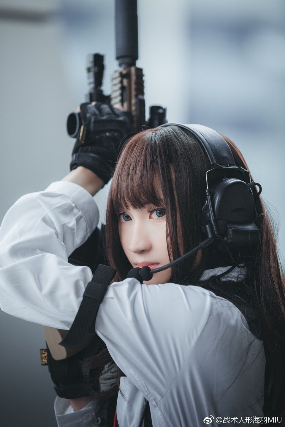 Amazing WTF Facts: Cute Asian Girls With Guns - Japanese Cosplay Armed ...