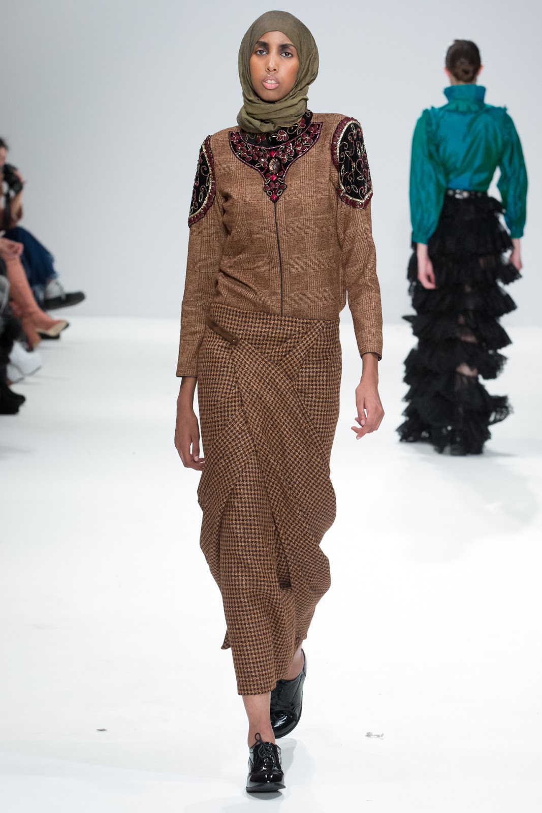 frumpy to funky: INIFD present Disha Kaura AW17 at London Fashion Week