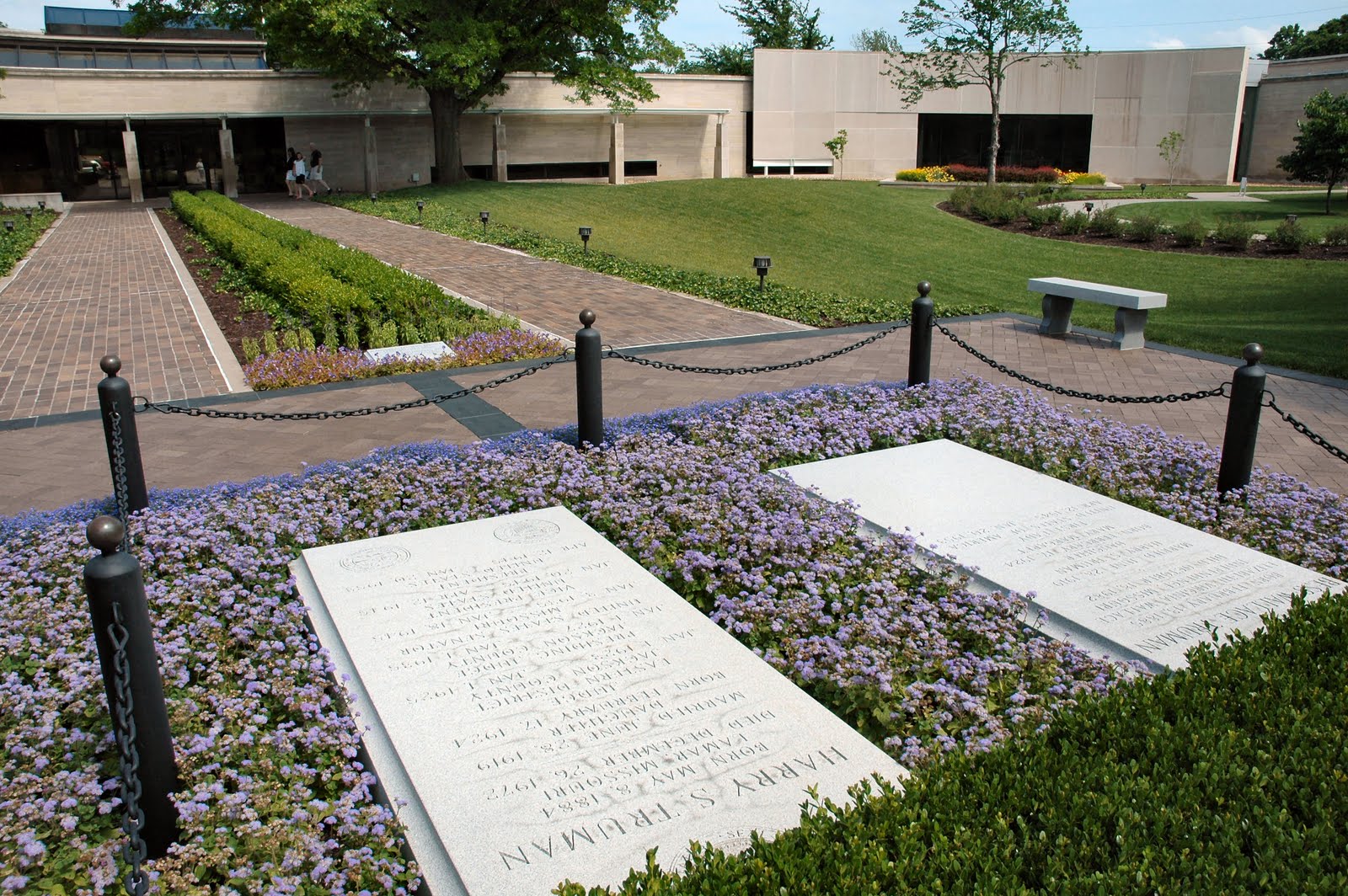 Images and More: The Dead Presidents Quest Begins - # 33 – Harry S. Truman