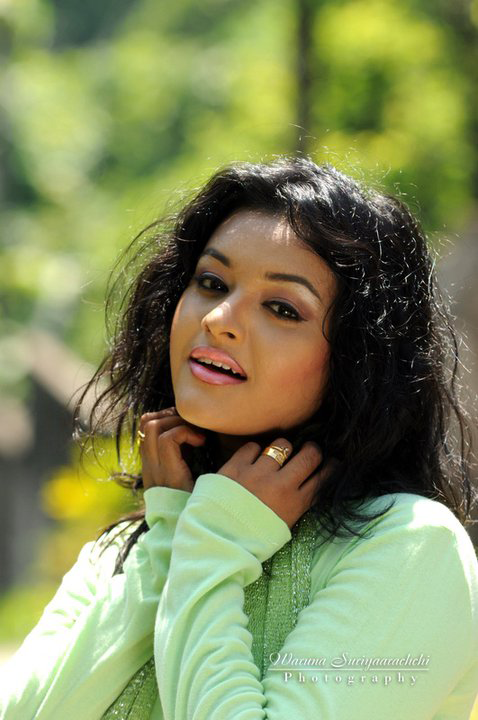 Goalpostlk.: Sri Lankan Actress Oshadi Hewamadduma