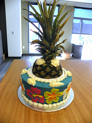 Party Cakes: Aloha Cake!