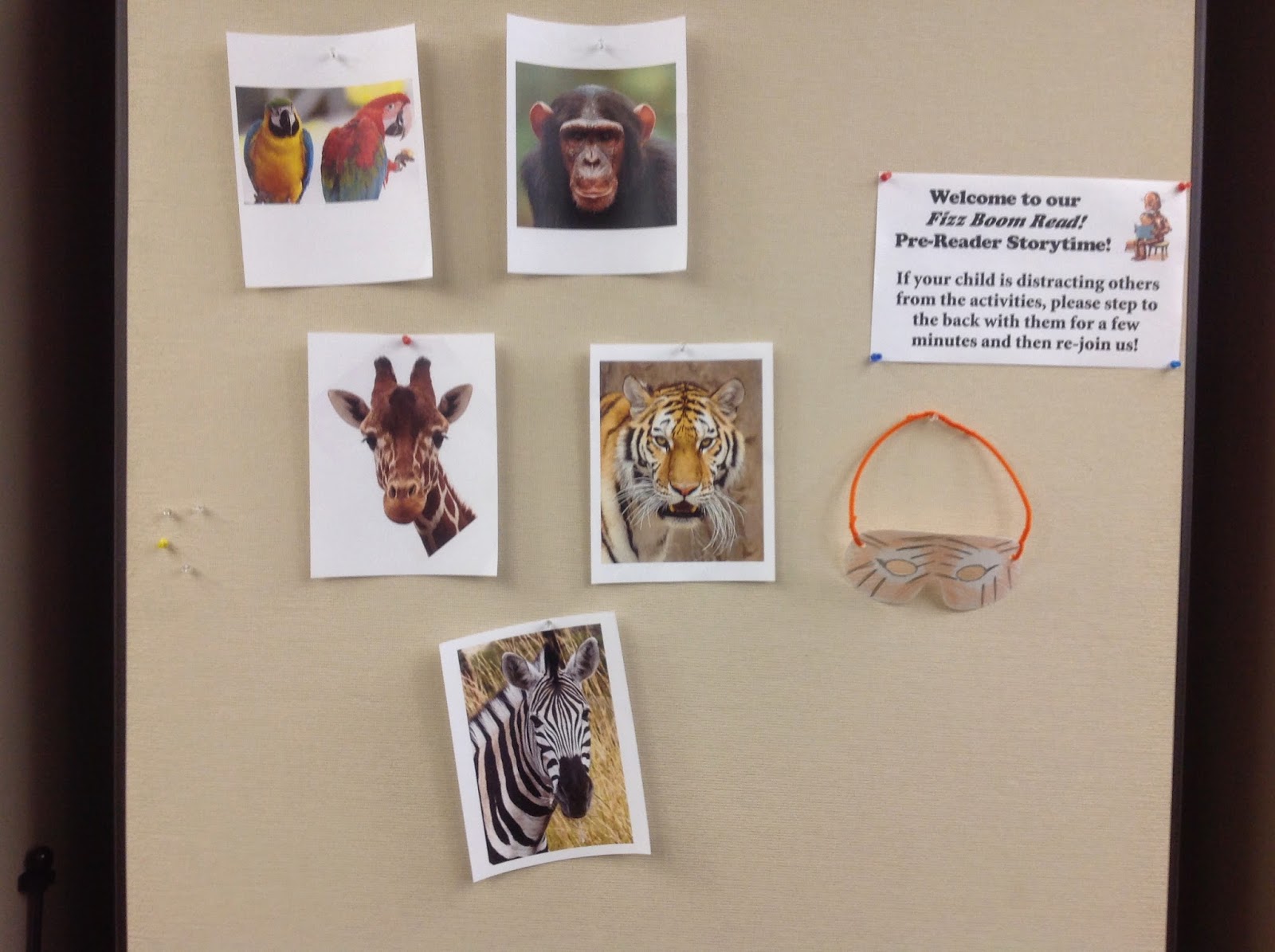 The Lion is a Bookworm: Storytime: Animals