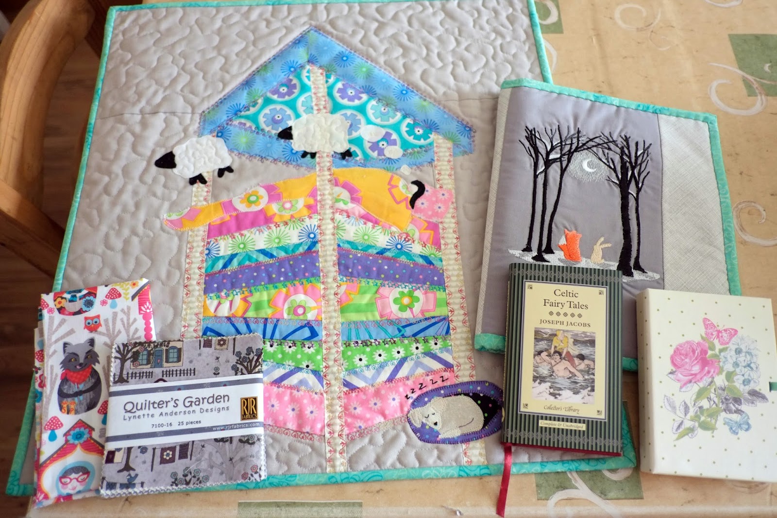Charly & Ben's Crafty Corner: Fairy Tale Swap–a finish!