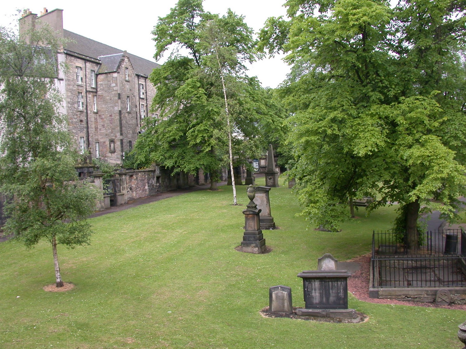 THE MACKENZIE POLTERGEIST OF OLD EDINBURGH | Haunted Earth`s Ghost World