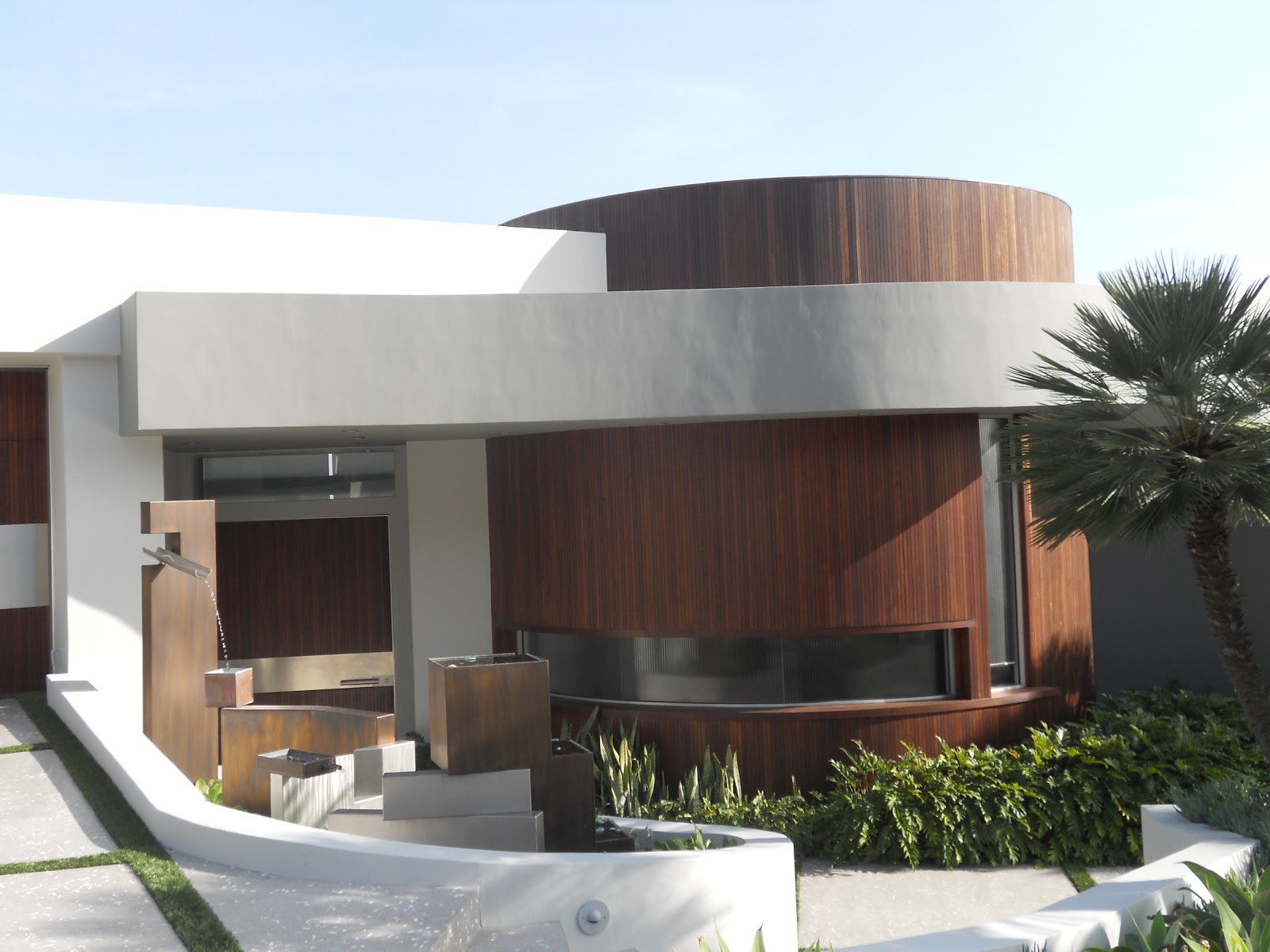 Elayne Ceder - Real Estate Redefined: Curves Are Back!