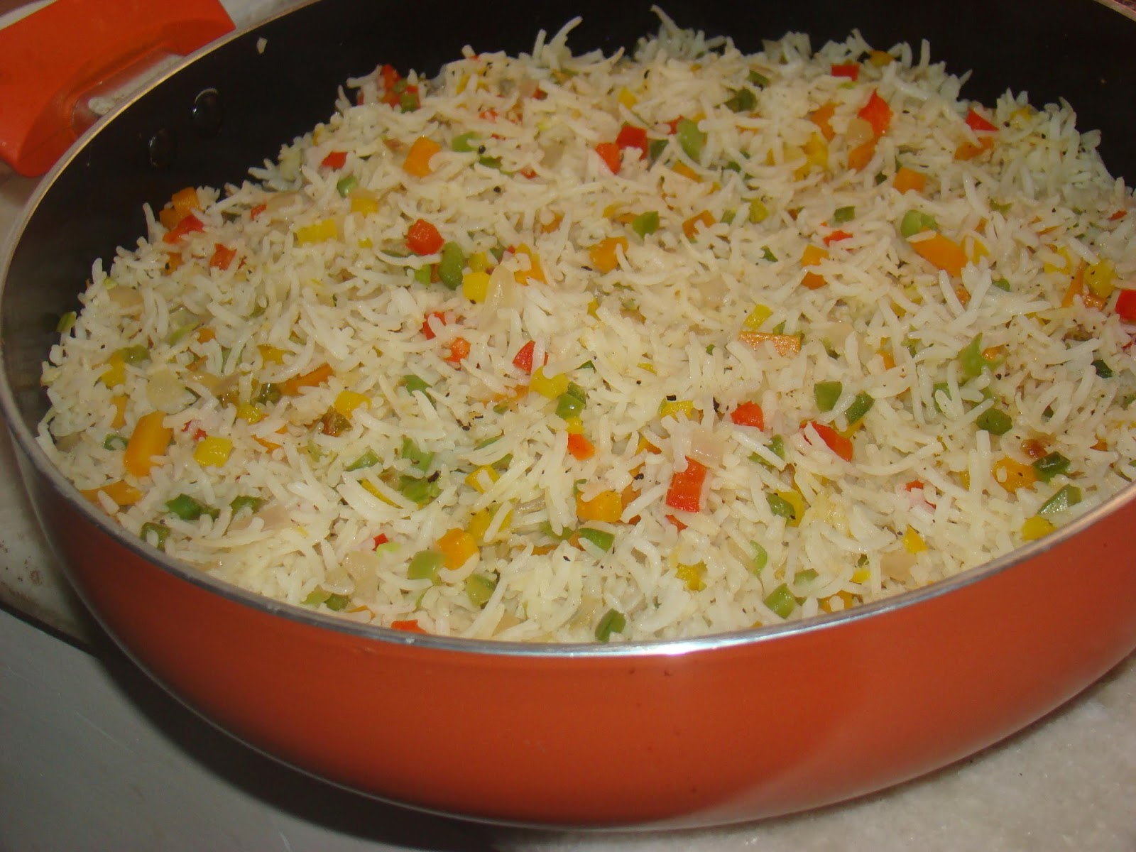 Veggiesome: Vegetable Fried Rice / Capsicum Fried Rice